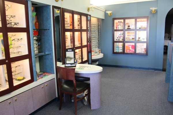 CROSSROADS OPTOMETRY - Updated October 2025 - 15 Photos & 68 Reviews ...