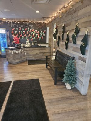 GRANDE PIZZA & FAMILY RESTAURANT - Updated November 2025 - 16 Photos ...