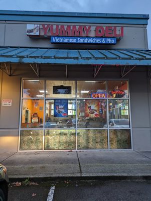 YUMMY DELI - Updated December 2025 - 157 Photos & 246 Reviews - 8630 ...