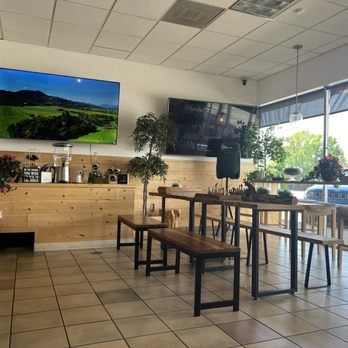 CAFE 33 - Updated January 2025 - 260 Photos & 98 Reviews - 1840 Fulton ...