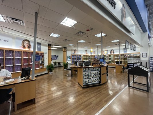 WAL-MART VISION CENTER - Updated December 2025 - 5571 W Hillsboro Blvd ...