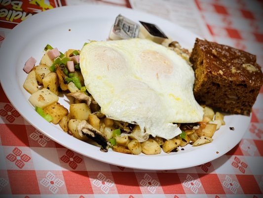 BLONDIE’S BARN - Updated October 2025 - 146 Photos & 192 Reviews - 5640 ...