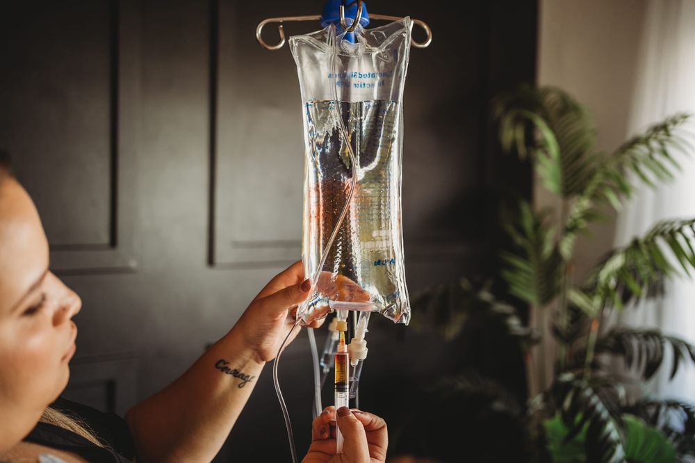 MOBILE IV DRIP - Updated December 2025 - 19 Reviews - 4040 E McDowell ...