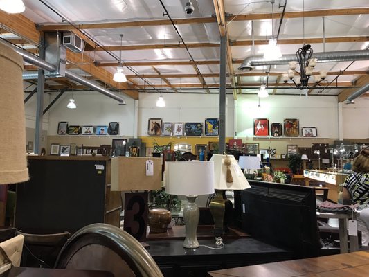 HOME CONSIGNMENT CENTER - 53 Photos & 76 Reviews - 850 E Bidwell ...