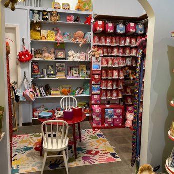 THE TOY TREE - Updated December 2025 - 47 Photos & 31 Reviews - 5813 ...