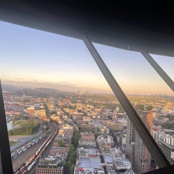 TOP OF VANCOUVER REVOLVING RESTAURANT - Updated October 2024 - 1006 ...