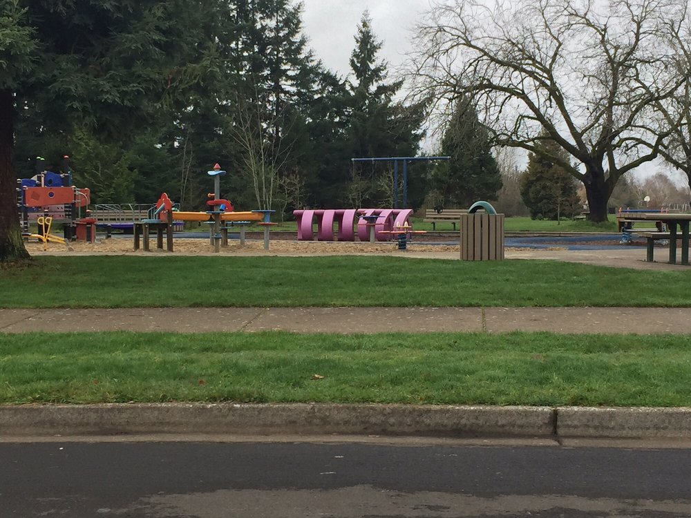 GILHAM PARK - 3100 Park Wood Dr, Eugene, OR - Yelp