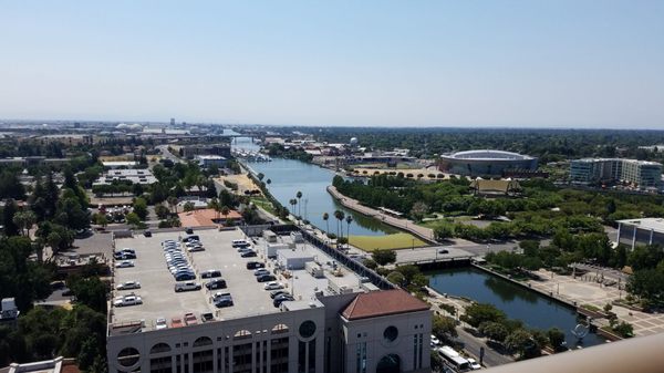 SUPERIOR COURT - Updated December 2025 - 43 Photos & 37 Reviews - 180 E ...