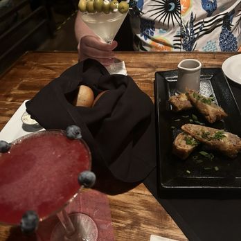 THE TURF ROOM - Updated October 2025 - 611 Photos & 891 Reviews - 1033 ...