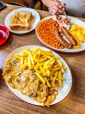 POPPINS CAFE - Updated December 2025 - 3-4 Poppins Court, London ...