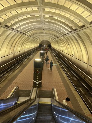 BETHESDA METRO STATION - Updated December 2025 - 165 Photos & 37 ...