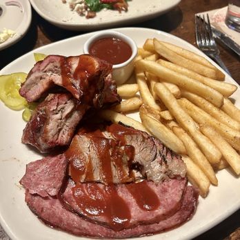 JACK STACK BARBECUE - FREIGHT HOUSE - Updated May 2025 - 2843 Photos ...