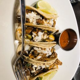 XOCO - 3342 Photos & 3826 Reviews - 449 N Clark St, Chicago, IL - Menu ...