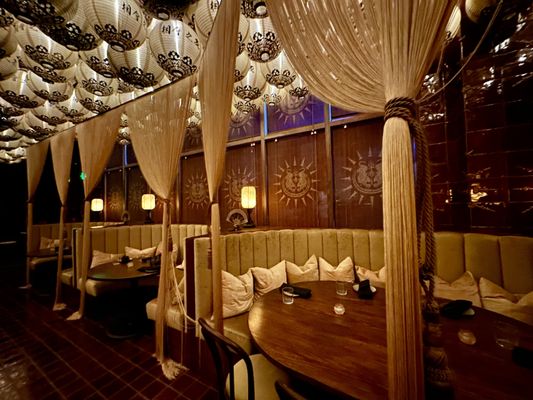 THE NIGHT WE MET - Updated January 2026 - 318 Photos & 77 Reviews - 788 ...