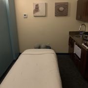 HAND & STONE MASSAGE AND FACIAL SPA - 47 Photos & 80 Reviews - 1829 S ...