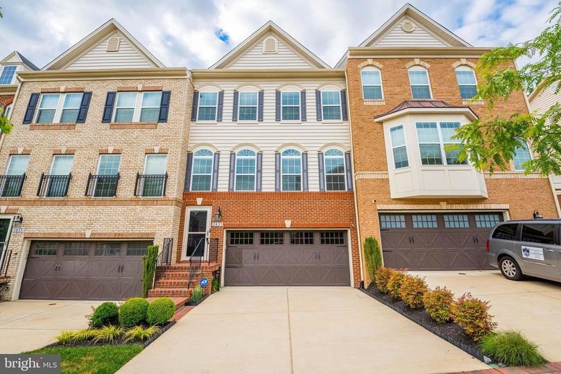 MAUDE DIXON - SAMSON PROPERTIES - Updated October 2024 - 6363 Walker Ln ...