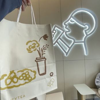 HEYTEA - Updated August 2025 - 164 Photos & 107 Reviews - 165 4th St ...