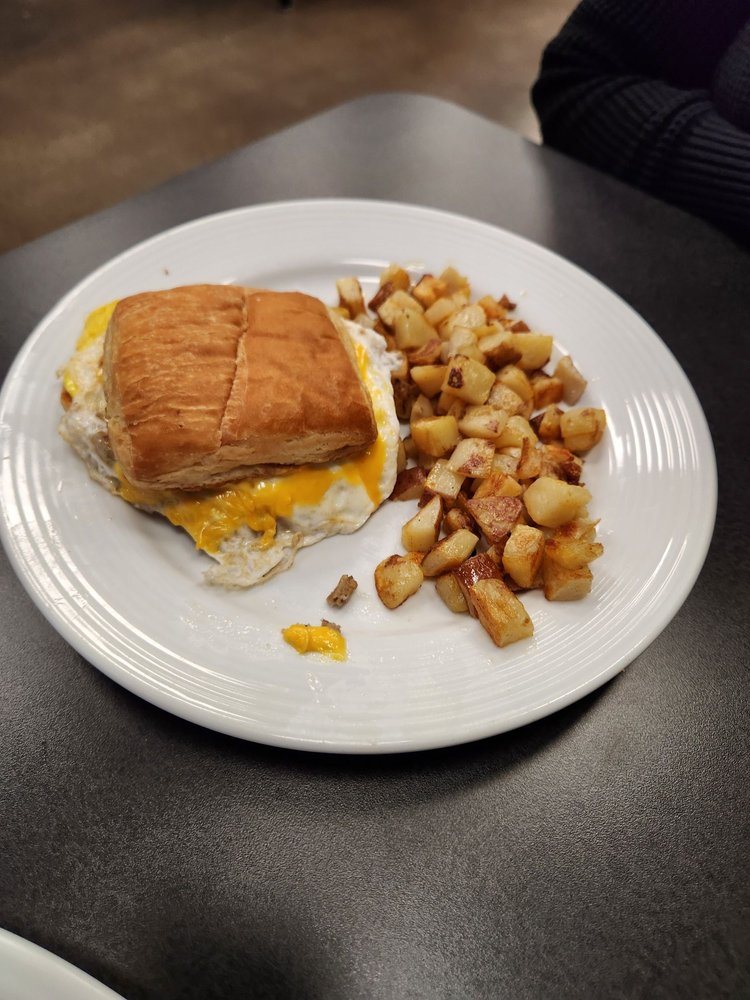 THE SOCIAL HOUSE - Updated November 2024 - 12 Photos & 30 Reviews - 355 ...