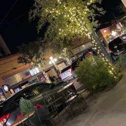 HUB RESTAURANT & ICE CREAMERY - Updated October 2025 - 1228 Photos ...