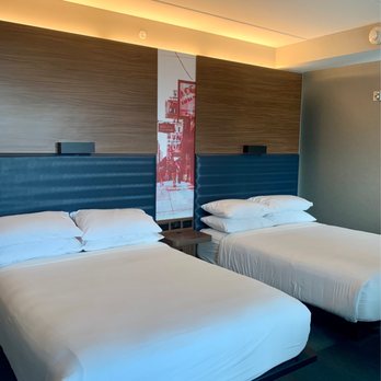 ALOFT RALEIGH - Updated December 2025 - 196 Photos & 94 Reviews - 2100 ...