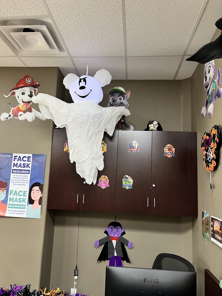 MARCUS BARBER, MD - 25 Photos - 12408 Hesperia Rd, Victorville ...