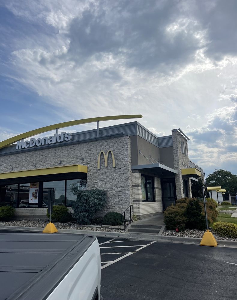 MCDONALD’S - Updated September 2025 - 26 Reviews - 3320 E Battlefield ...