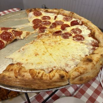 SAL & MOOKIE’S NEW YORK PIZZA AND ICE CREAM JOINT - MADISON - Updated ...