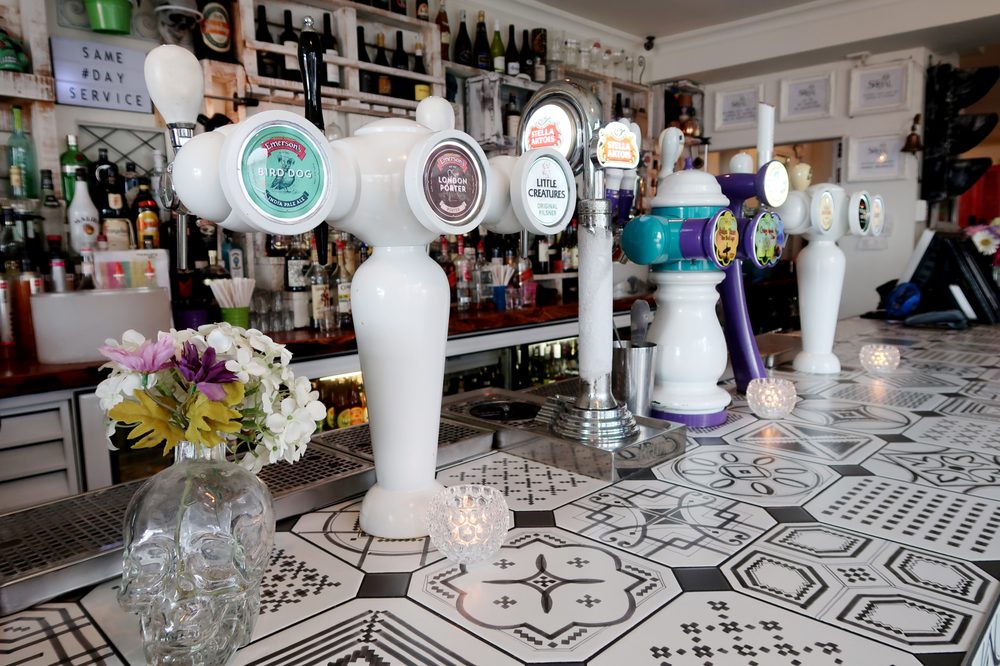 MOUNT SOCIAL CLUB - Updated February 2025 - 14 Photos - 305 Maunganui ...