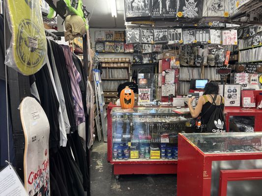 HEADLINE RECORDS - Updated December 2025 - 120 Photos & 155 Reviews ...