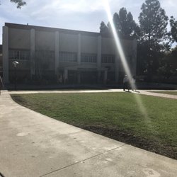 VILLAGE CHRISTIAN SCHOOL - 14 Photos & 36 Reviews - 8930 Village Ave ...