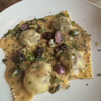 FAIRCHILD - Updated December 2025 - 329 Photos & 153 Reviews - 2611 ...