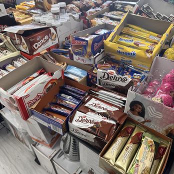 CHOCOLATE AND NUT KINGDOM - Updated October 2024 - 147 Photos & 31 ...