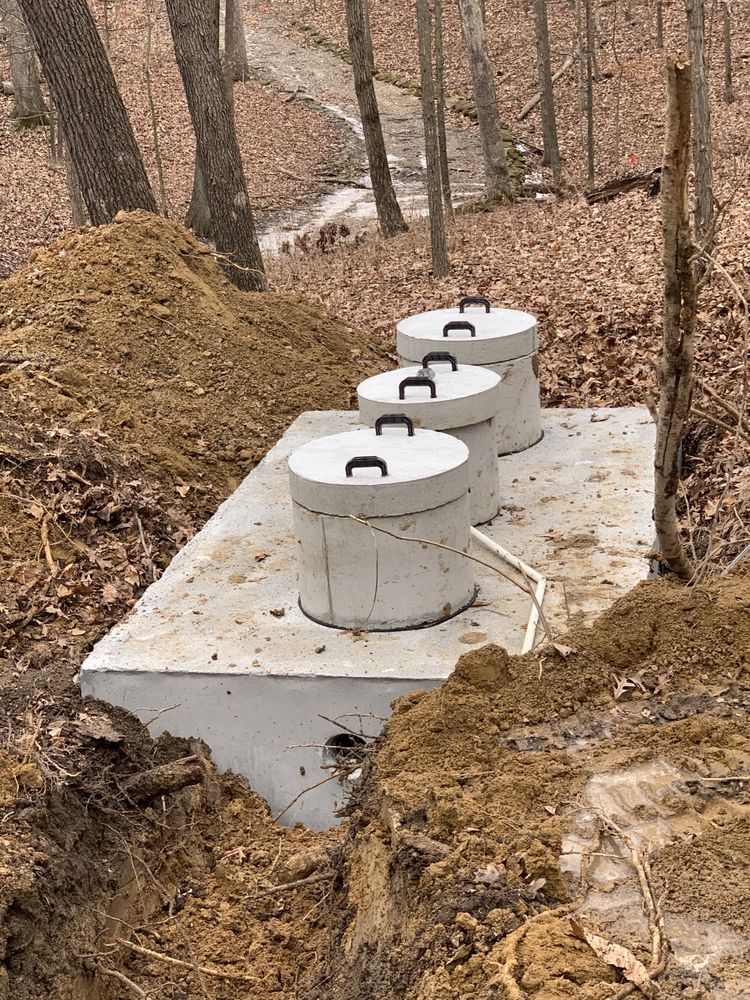 REX VAULT SERVICE - Updated November 2025 - 19 Photos - 807 E Jourdan ...