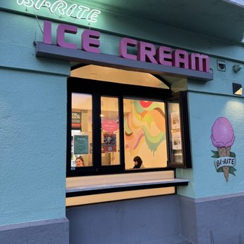BI-RITE CREAMERY - 6198 Photos & 10163 Reviews - 3692 18th St, San ...