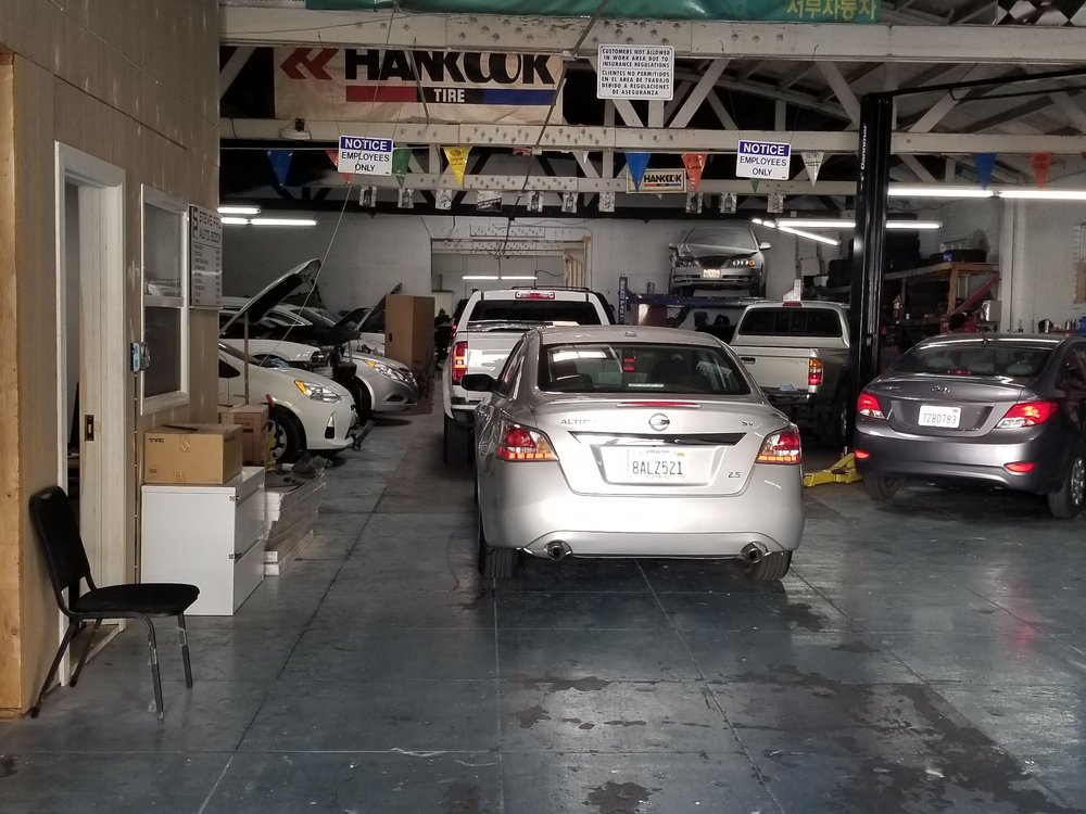 STEVE PRO AUTO BODY - Updated December 2025 - 12 Photos - 5635 ...