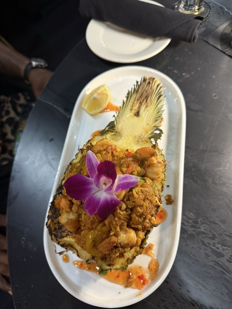 DOCKS OFF 5TH - Updated July 2025 - 40 Photos & 10 Reviews - 310 Beale ...