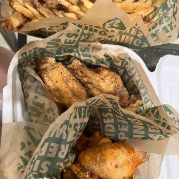 WINGSTOP - Updated November 2024 - 145 Photos & 450 Reviews - 2490 ...