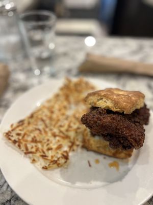 THE DANDY LION - Updated July 2025 - 273 Photos & 200 Reviews - 111 S ...