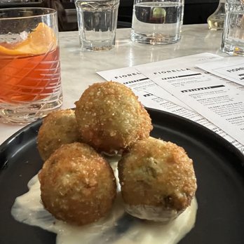 FIORELLA - SUNSET - 724 Photos & 287 Reviews - 1240 9th Ave, San ...