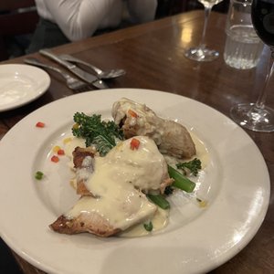 GAR WOODS GRILL & PIER - 1257 Photos & 1308 Reviews - 5000 N Lake Blvd ...