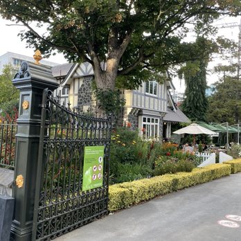CURATORS HOUSE RESTAURANT - Updated May 2026 - 31 Photos & 17 Reviews ...