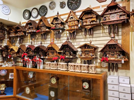 FRANKENMUTH CLOCK & GERMAN GIFT - Updated August 2025 - 34 Photos & 28 ...