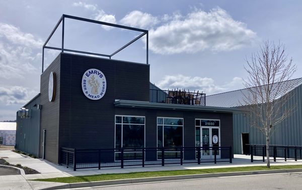 EMRYS BEER & MEAD WORKS - Updated December 2025 - 37 Photos & 31 ...