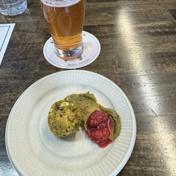 SLIEVE BREWING - Updated April 2025 - 130 Photos & 51 Reviews - 495 ...