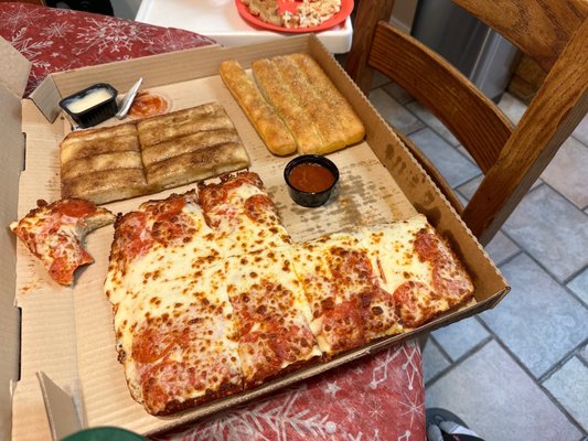 PIZZA HUT - Updated December 2025 - 29 Photos & 88 Reviews - 3255 ...