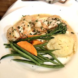 LARA’S FINE DINING - 490 Photos & 266 Reviews - 1900 Esplanade Dr ...