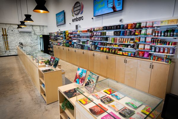 EMBARC MEYERS - Updated April 2025 - 17 Photos - 3008 US-50, South Lake ...