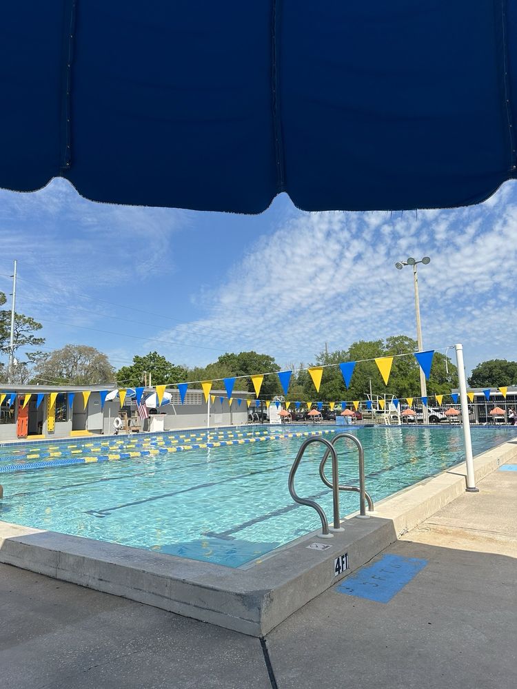 DANNY DEL RIO POOL - Updated December 2025 - 10105 N Blvd, Tampa ...
