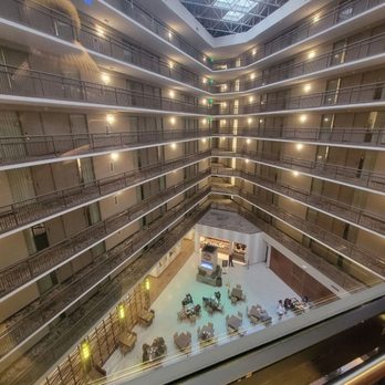 EMBASSY SUITES BY HILTON PORTLAND TIGARD - Updated December 2025 - 434 ...