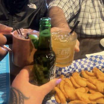 BLUE 42 SPORTS GRILLE & BAR - Updated June 2024 - 78 Photos & 97 ...